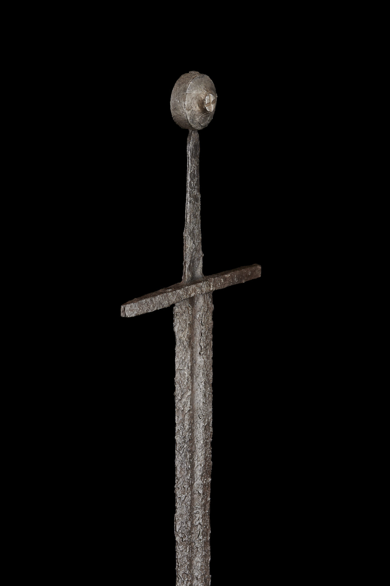 MEDIEVAL KNIGHTLY SWORD, 14TH CENTURY