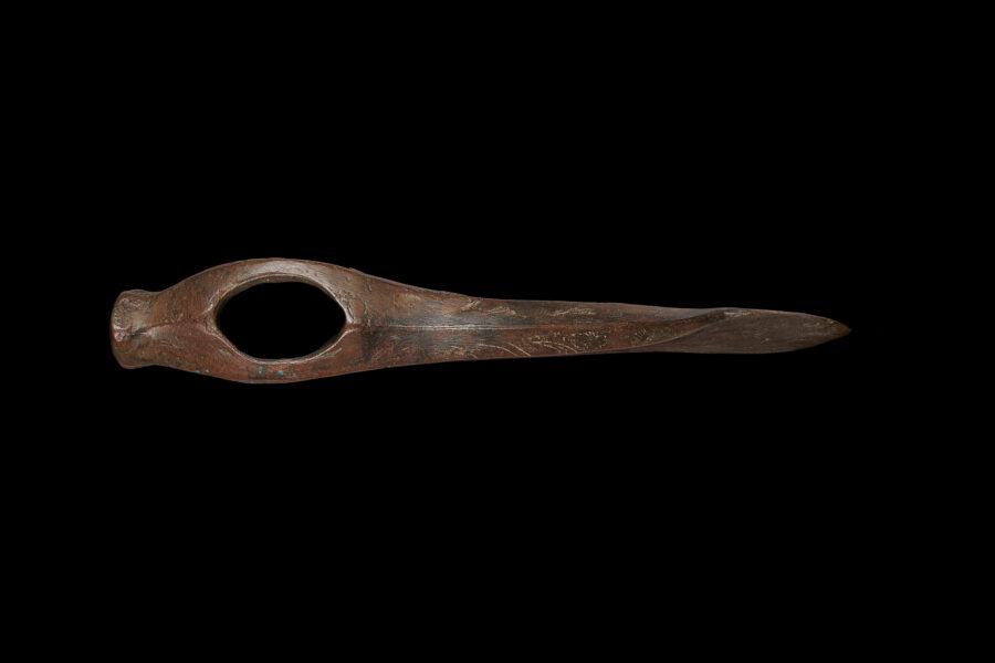 BRONZE BATTLE AXE OF KOBAN CULTURE, 9TH-7TH CENTURY B.C.