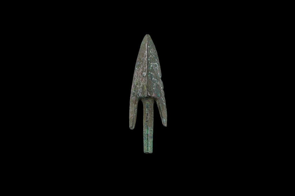 a-collection-of-7-ancient-egyptian-arrowheads-from-naqada-ii-till-1000-b-c