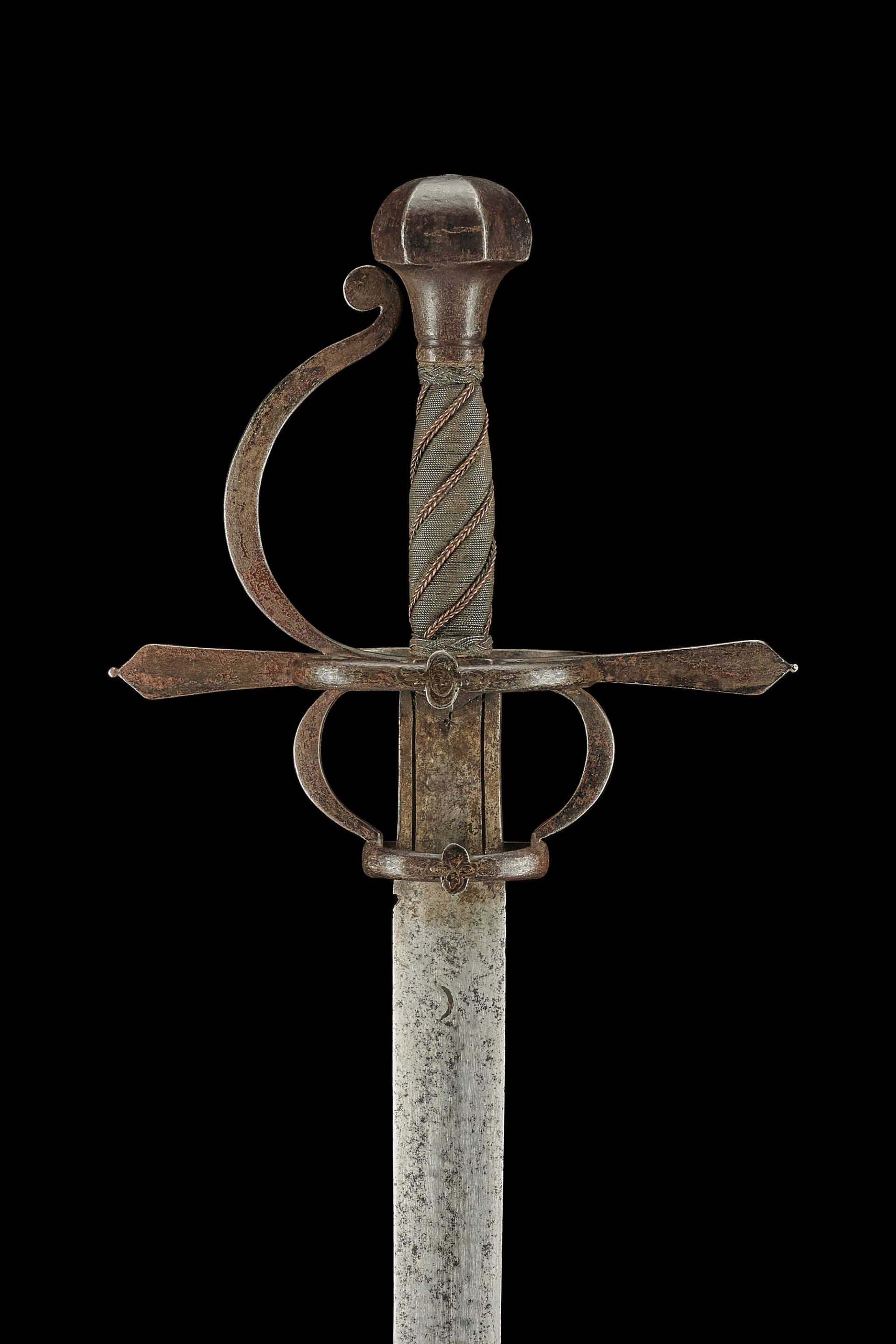 A GERMAN (SAXON) RAPIER, EARLY 17TH CENTURY - Karabela-Arms